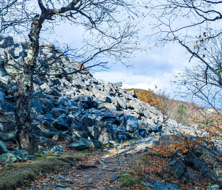 Blackrock Summit: An Easy Hike With a Big Payoff
