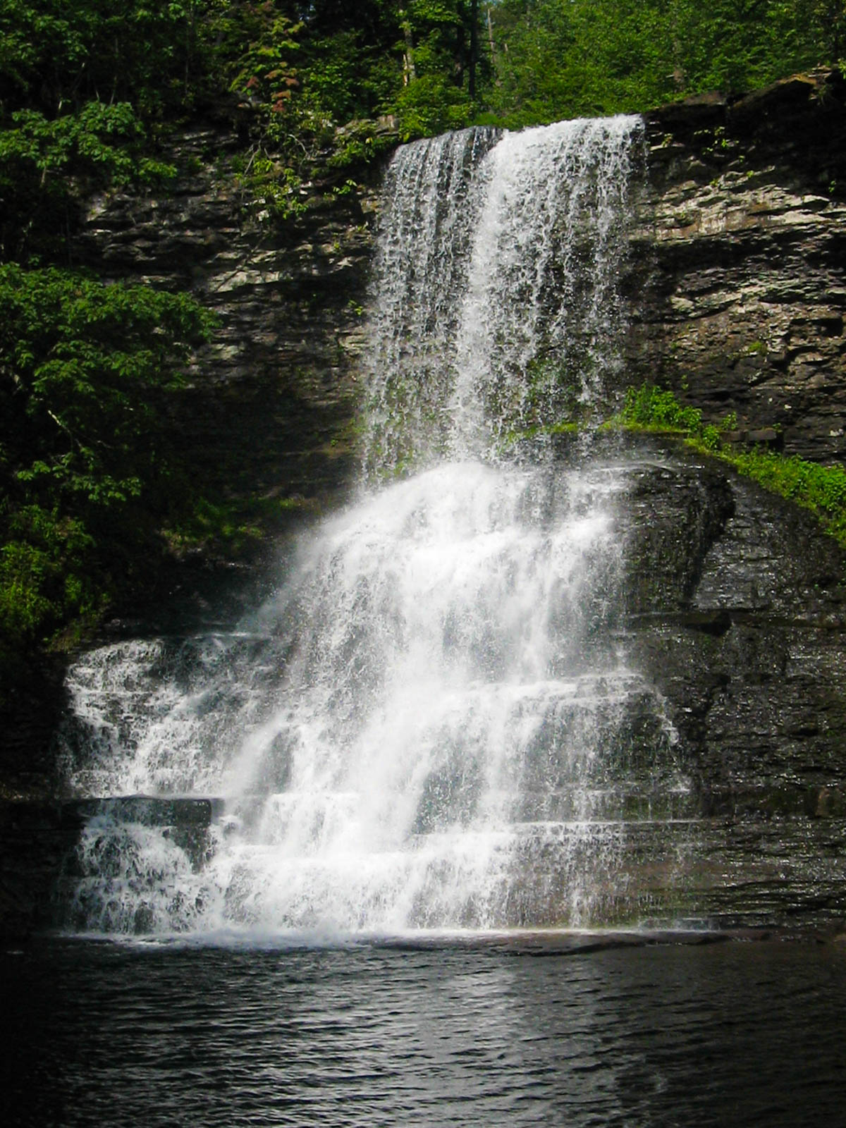 Best Winter hikes in Virginia's Blue Ridge - Blue Ridge Awaits