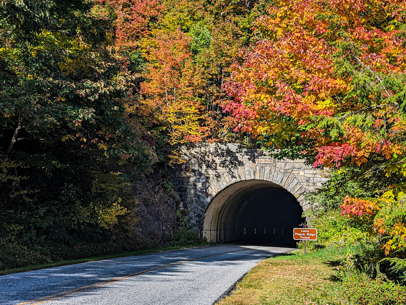 The Blue Ridge Parkway - Blue Ridge Awaits
