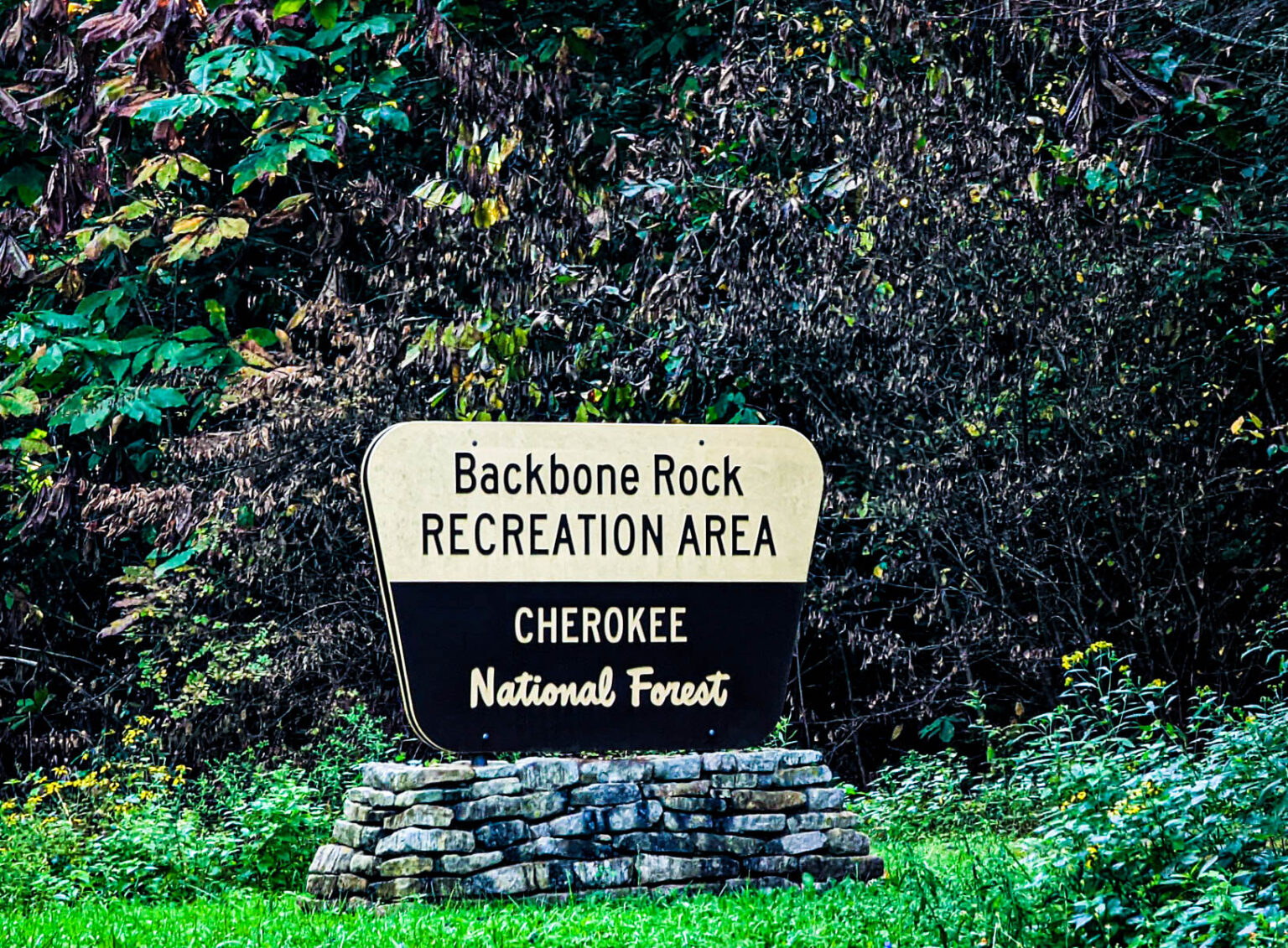 The complete guide to Backbone Rock so you don't miss a thing - Blue ...