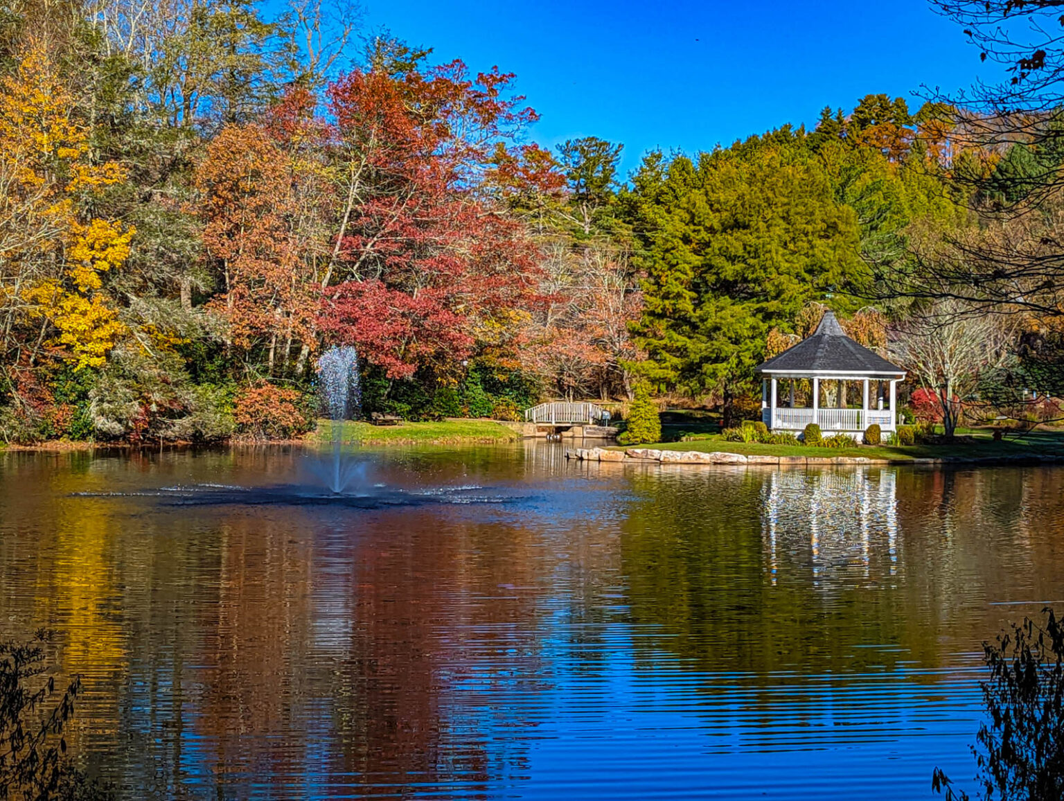 Blowing Rock Itinerary: 3 Amazing Days in North Carolina