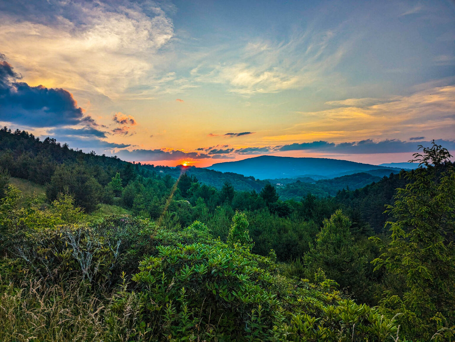 Thunder Hill Overlook - Amazing for sunrise, sunset, and huge views