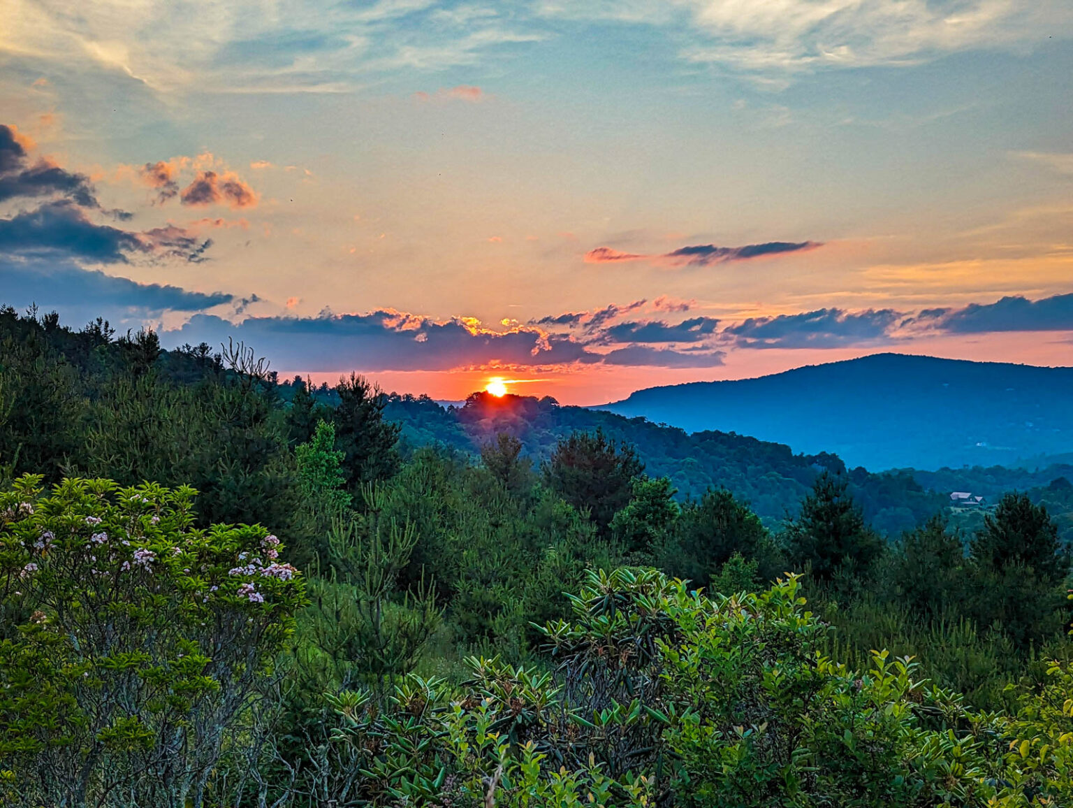 Blowing Rock Itinerary: 3 Amazing Days in North Carolina